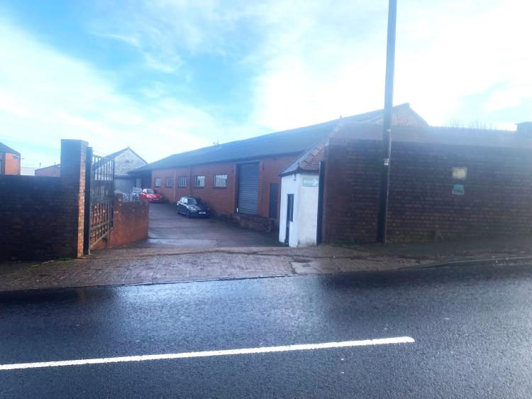 Sellers Chartered Surveyors - 70 Hayes Lane, Lye, Stourbridge DY9 8QT